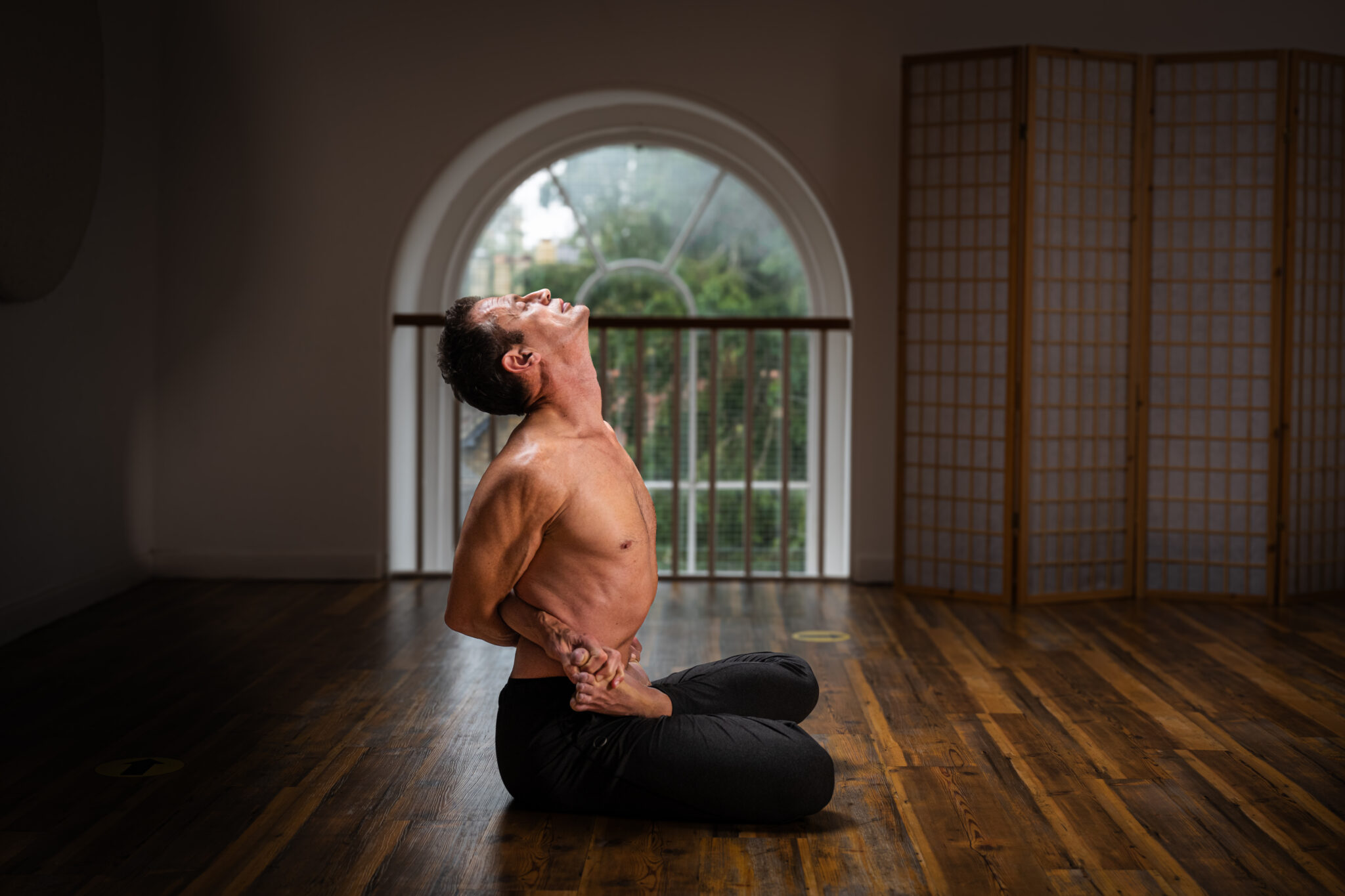 Shadow Yoga – Tim Cummins Yoga